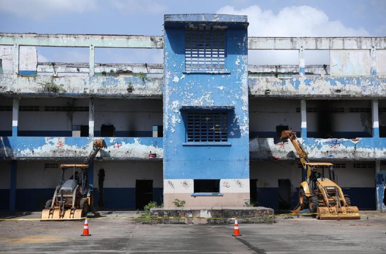 Recuperación de una escuela – Panamá en Minutos