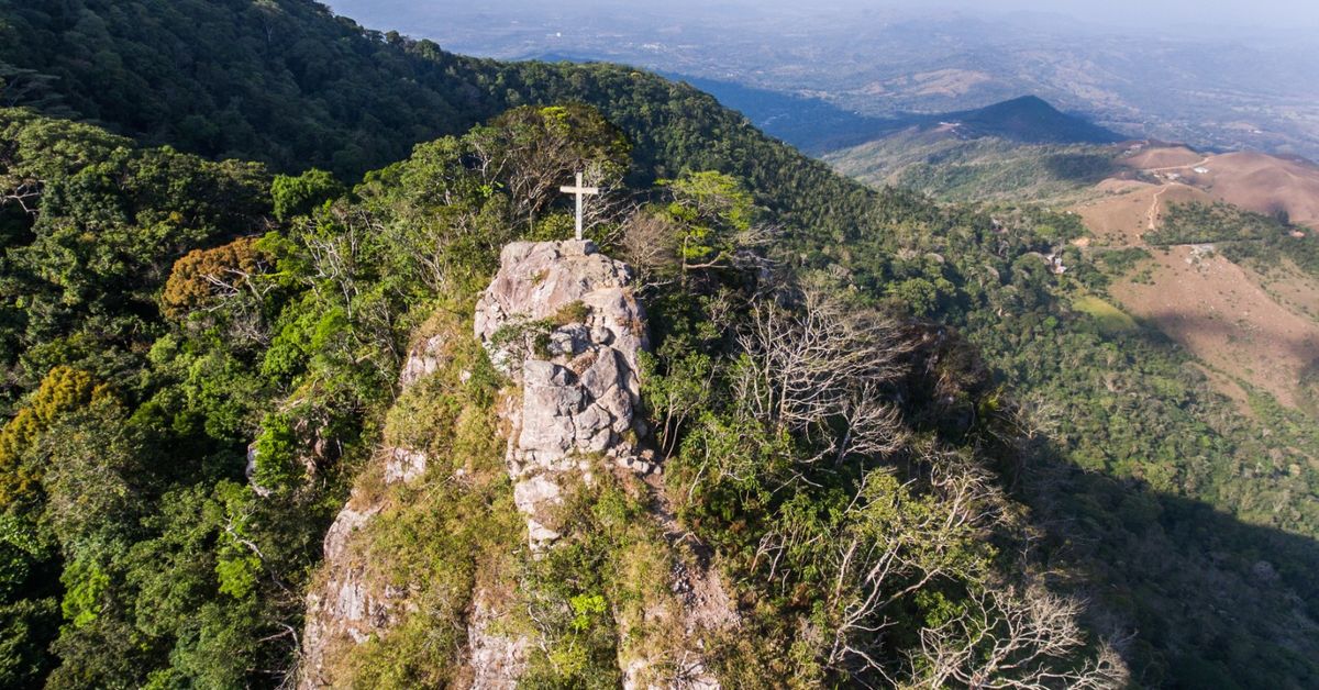 Sendero de La Cruz reabrirá en enero de 2026 tras inversión millonaria ...